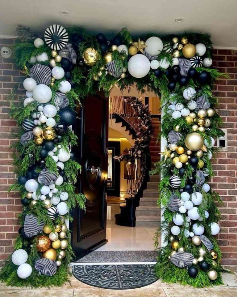 21 Stunning Christmas Archway Decorations for a Festive Home