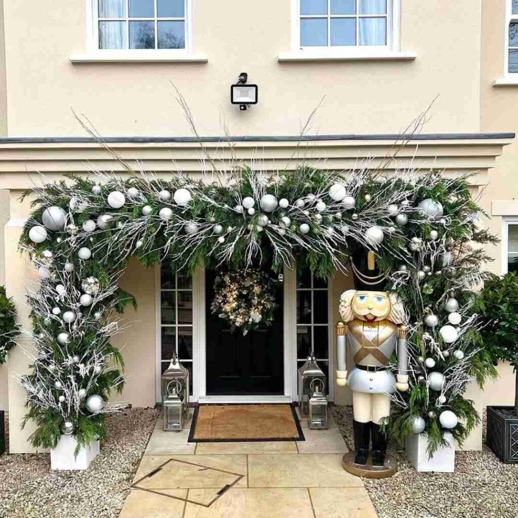 21 Stunning Christmas Archway Decorations for a Festive Home