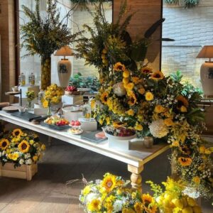 27 Fresh Sunflower Arrangements for a Welcoming Home