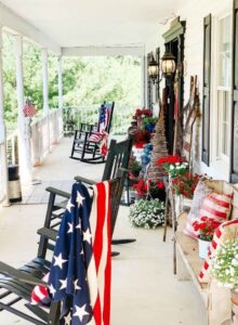 21 Farmhouse Patriotic Decor Ideas for a Rustic Look